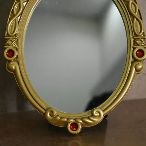 Disney | Accessories | Disney Snow White Magic Mirror Evil Queen ...